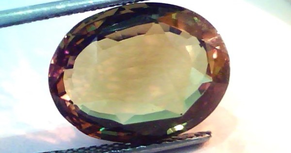 Huge 12.81 Ct Untreated Natural GII Certified Colour Changing Alexandrite